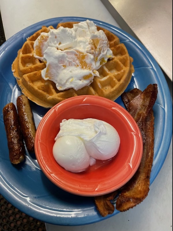 Belgian Waffle Peaches And Cream Full House | The Breadboard Restaurant ...